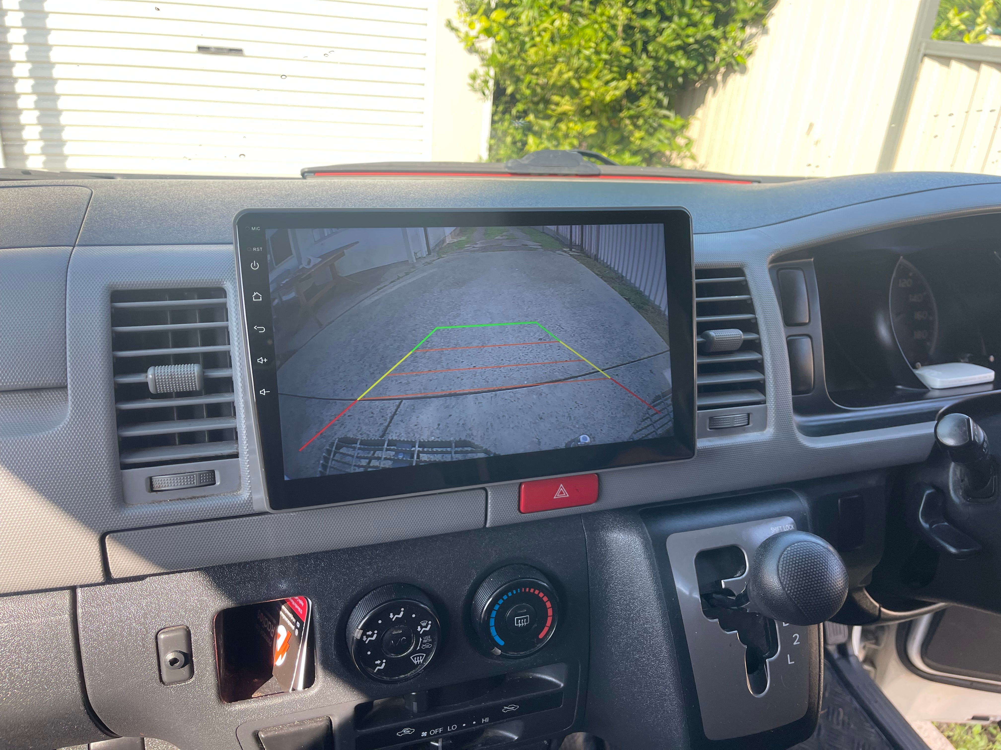 Toyota HiAce 2004-2019 Wireless CarPlay Headunit Kit – Pinnacle Car Radios